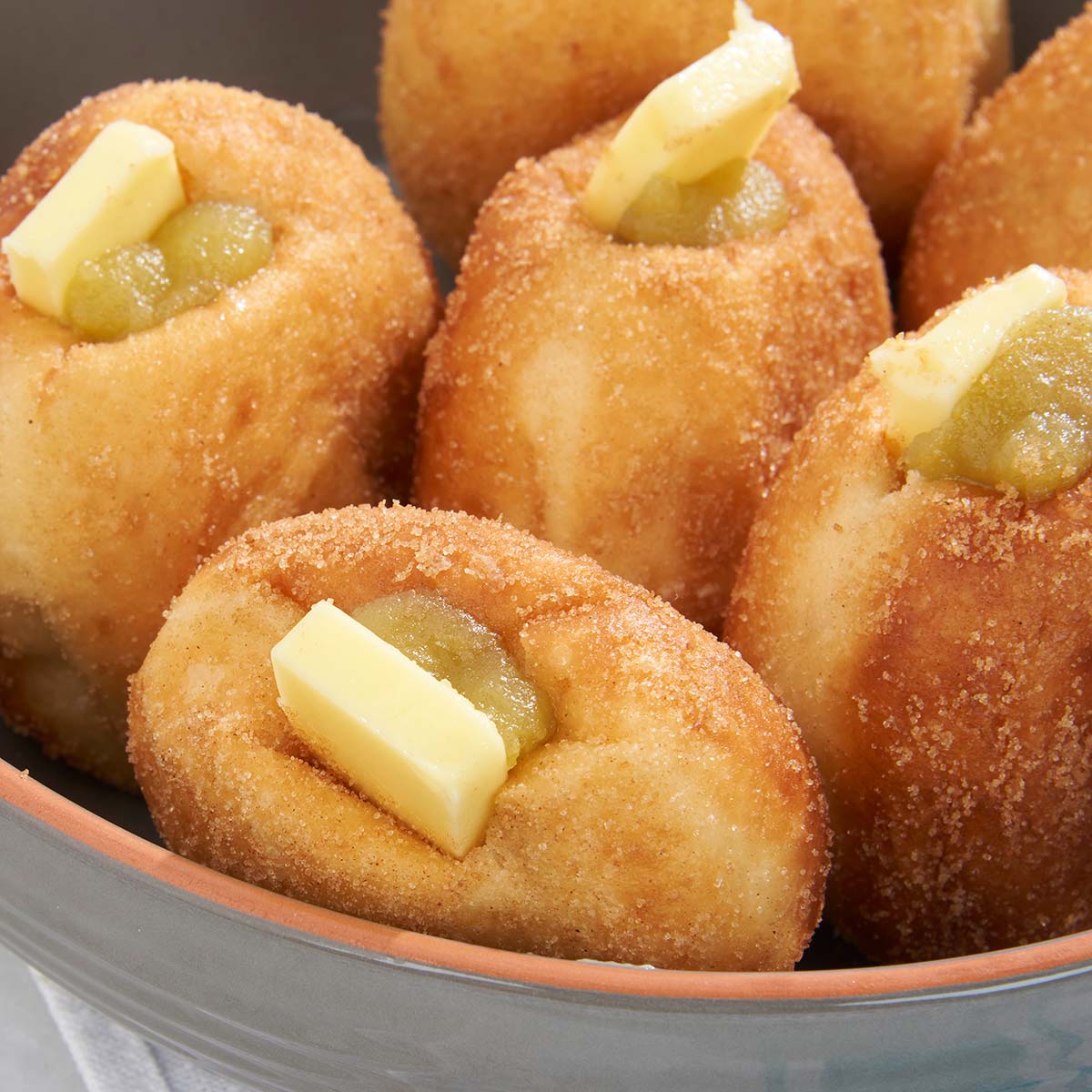 Bombolini, Yeasted Italian Donuts With Cinnamon Sugar – ATDTOGO